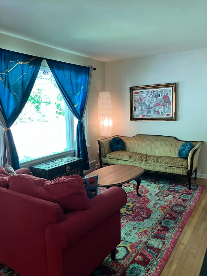 Spacious Burlington Home Near Lake And Bike Path - Burlington, VT