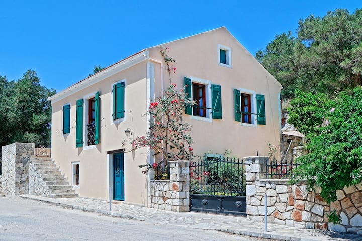 Unique Kefalonian Vintage Home - Fiskardo