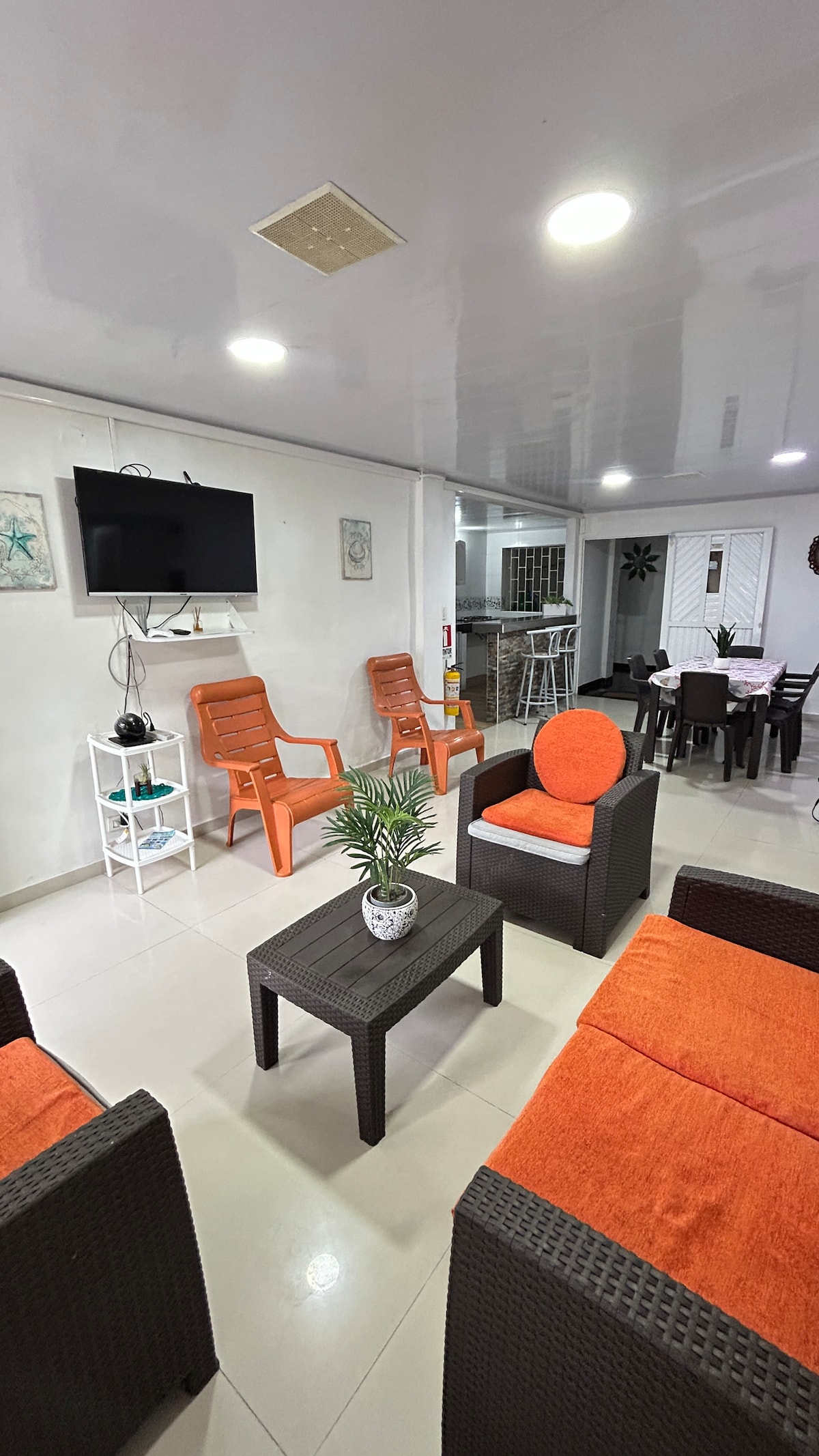 Apt. Familiar, Bien Ubicado, amplio, cómodo 101 - Airbnb