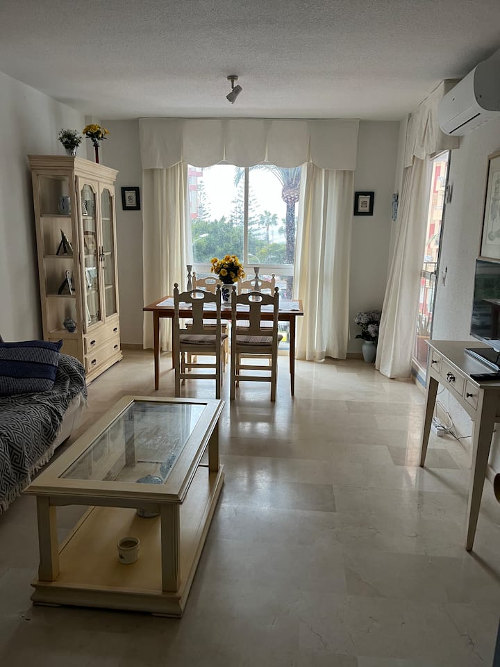 Apartamento Cerca De La Playa En Benalmádena - Benalmádena