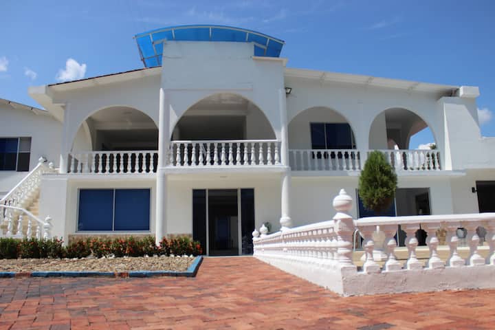 Casa Quinta La Herradura - Melgar