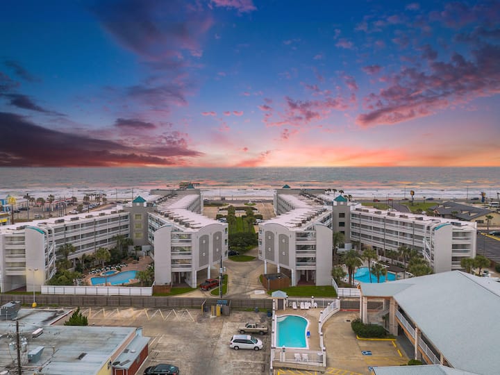 Tispsea On The Seawall - Galveston