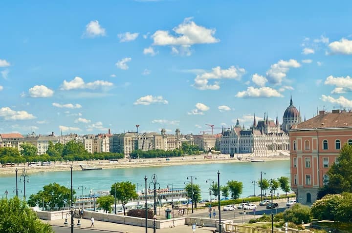 23ppl Central Lux Danube 180° View - Ac In 7br/6ba - Hungary