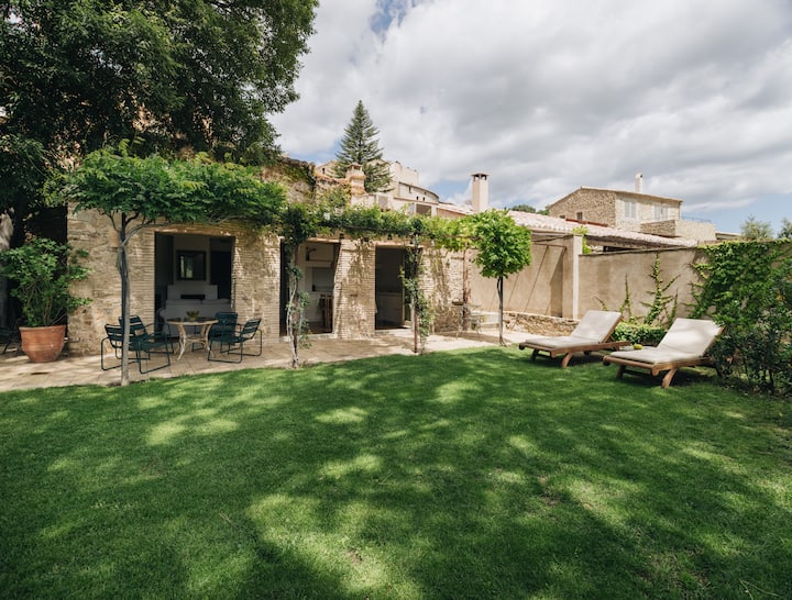 Casa Lladoner De Can Bassa - Gerona