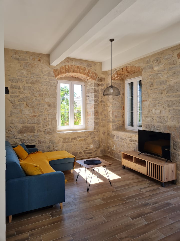 Apartment's Riva - Jelsa