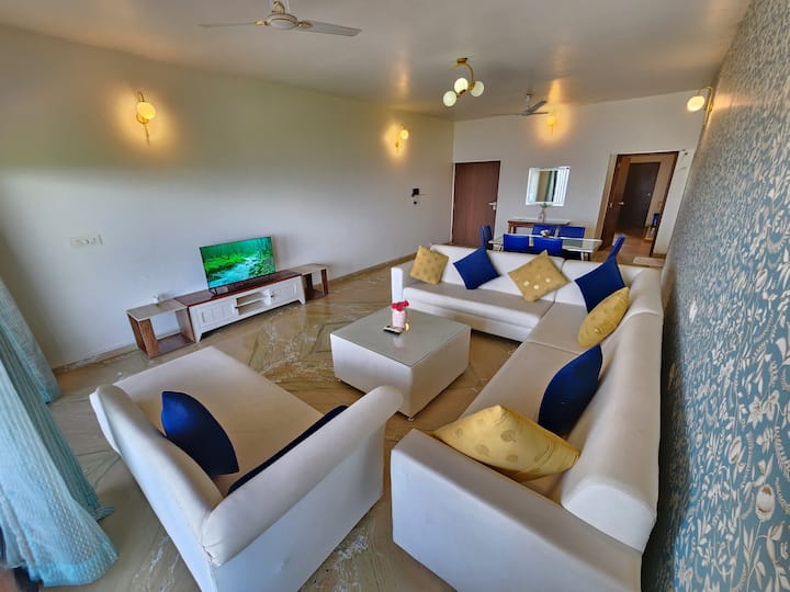 Serene 2bhk Seafacing Apt In Panjim - 果阿邦