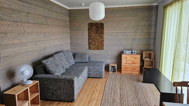 Preeria Cabin. Metsikön Ympäröimä Itsepalvelumökki - Teijo
