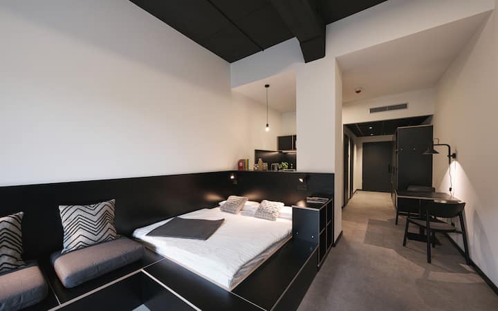 Deluxe Apartment/ Düsseldorf/ Kitchen/ Gym/ 1br - Düsseldorf