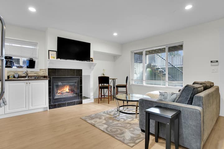 Cozy 2br Basement Apartment…sleeps 6 - Langley