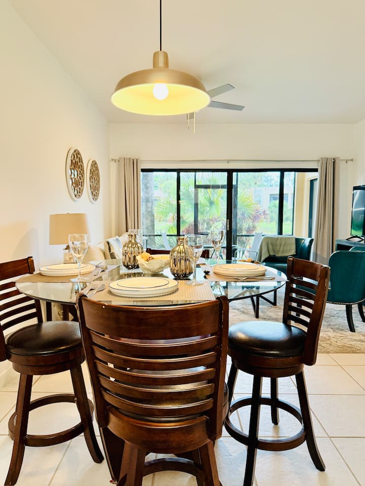 Awesome Apartment Near The Beach - Naples, FL