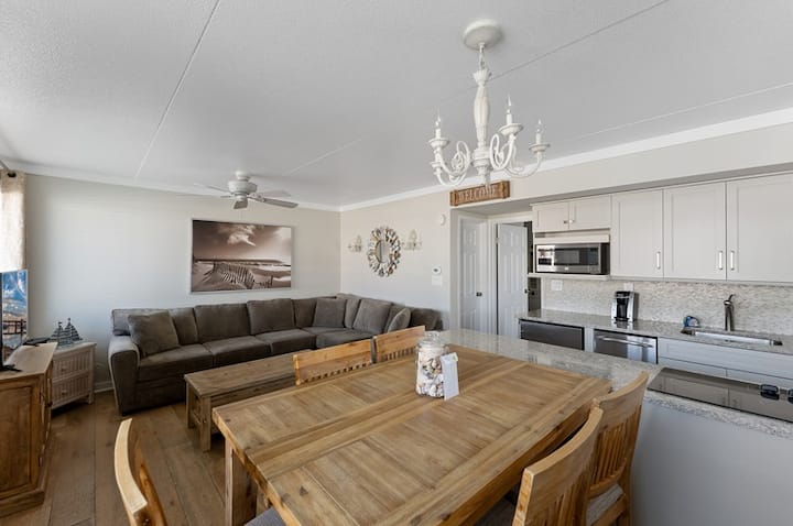 Beachcomber 1 Bedroom Condo Sleeps 4 - Stone Harbor, NJ