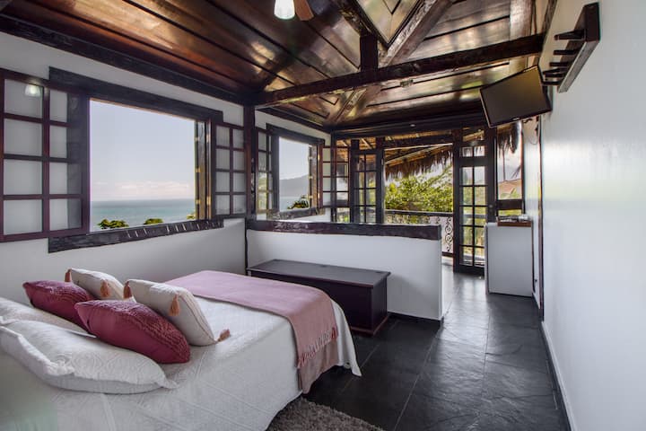 Suites Vista Mar 180º . - Ilhabela