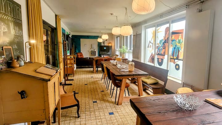 Familyhouse With 5 Lofts In A School For 24 People - Dokkum