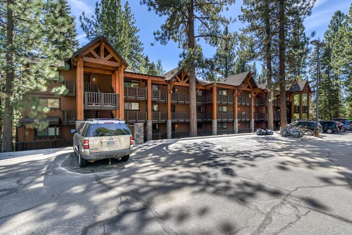 Tahoe Condo, 3bd/3ba, Walkable, Winter Or Summer - Incline Village, NV