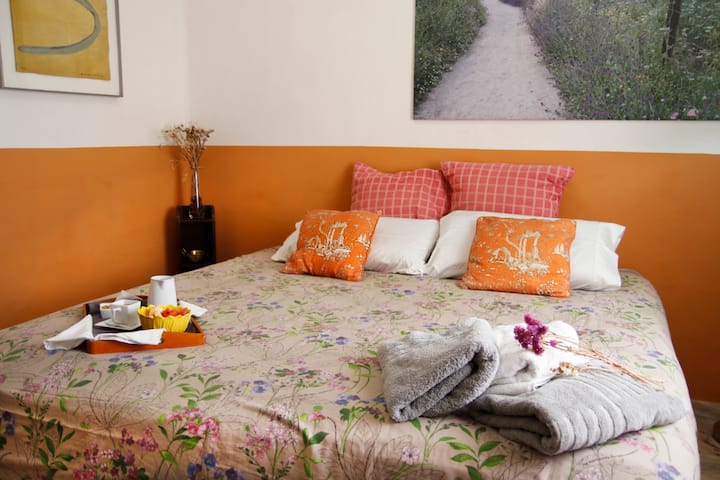 Habitación Acogedora Junto A Patio - Camas