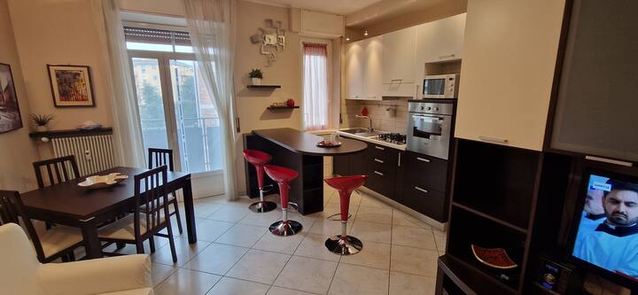 Modern Two-room Apartment In The Center - Monza