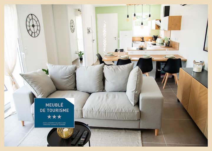 Maison à Mus – Terrasse, Clim & Terrain De Boules - Calvisson