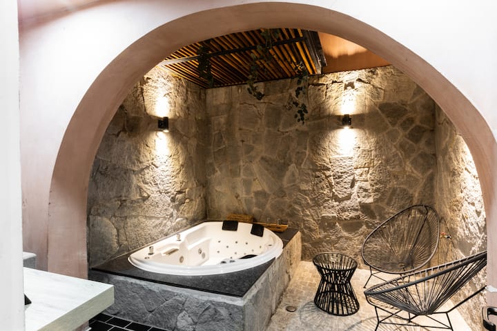 Incredible Loft With Private Jacuzzi! And A/c - Guadalajara