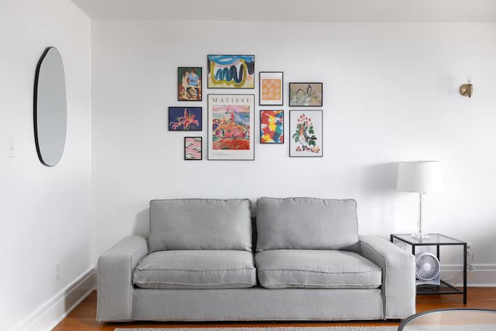 Mins Downtown! Stunning, Spacious Apt + Garage - Syracuse, NY