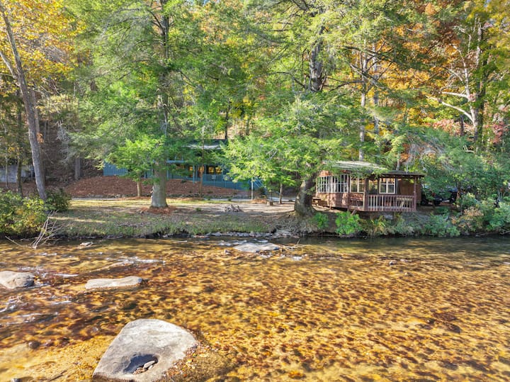 Toccoa River's Hemlock Hideaway - Blue Ridge, GA