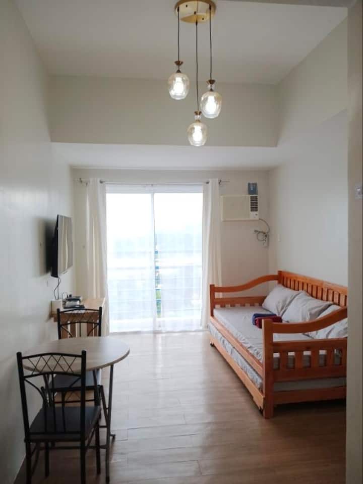 One Bedroom Loop Condominium - Cagayan de Oro
