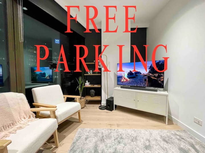 Luxury Apartment W/ Facilities, Views & Parking - Melbourne