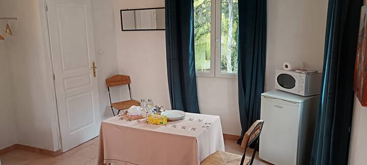 Chambre D'hôtes, à La Nuitée - Montbrun-les-Bains