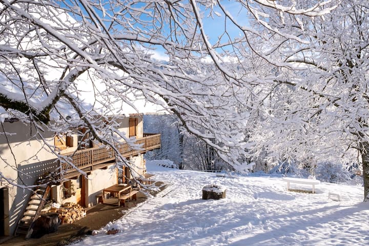 Grande Maison à La Montagne, Au Calme Et Avec Vue - Chambéry