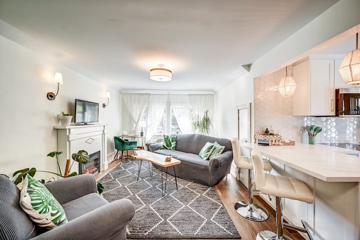 Zen Living By The Lake - 4 Guests, Free Parking! - Toronto