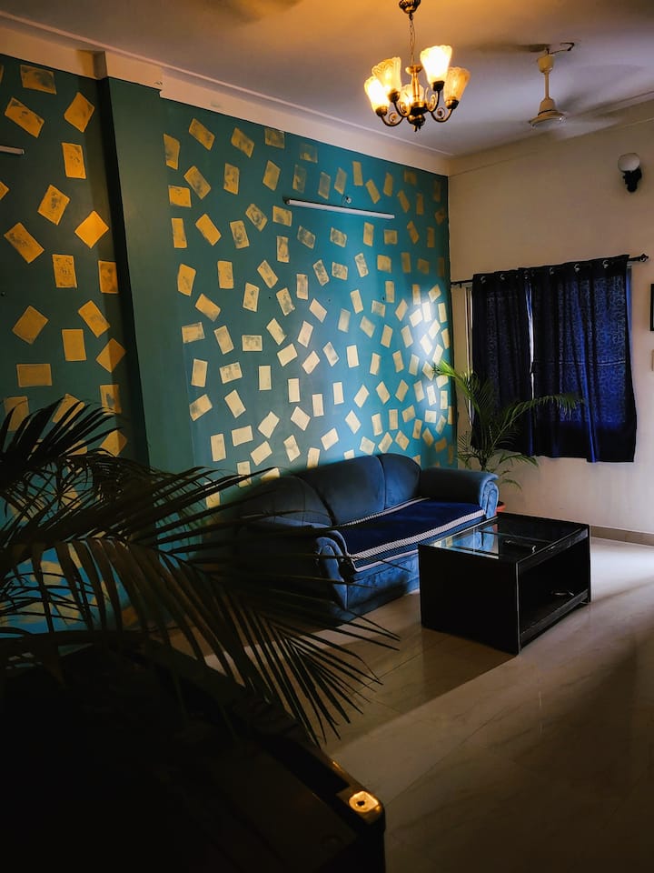Blue Beds Homestay, Exotic 2bhk - Jabalpur