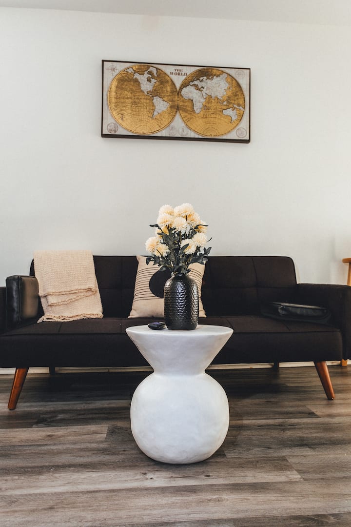 Stylish 2br, 2bath Condo With All Essentials In Dc - Washington, DC