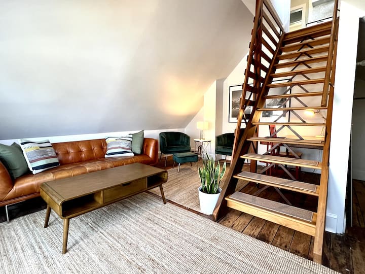 Cozy 2 Bedroom Home Near St. Paul Grand Ave - Saint Paul, MN