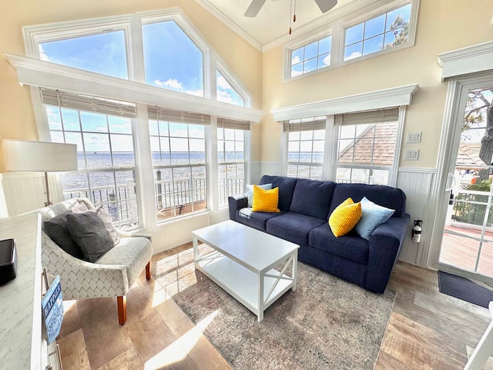 Dreamy Sunsets! Waterfront! Pet Friendly! - Virginia Beach, VA