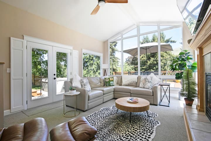 Spacious | Game Room | Hot Tub | Wildlife Views - Missoula, MT