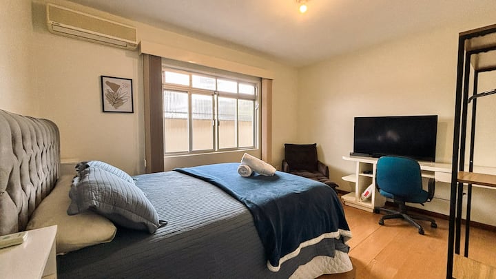 Casa C/ampla Cozinha E 3 Quartos P/ate 8 Pessoas - Joinville, Brazil