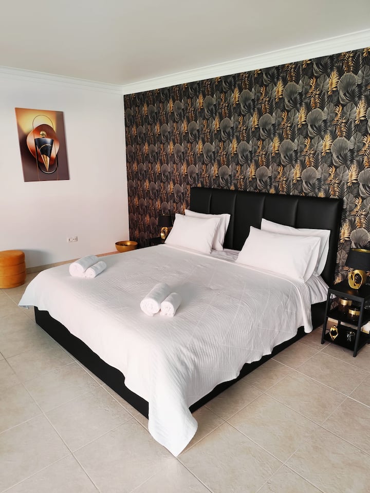 Suite Privada Na Verdizela Com Piscina E Jardim - Amora