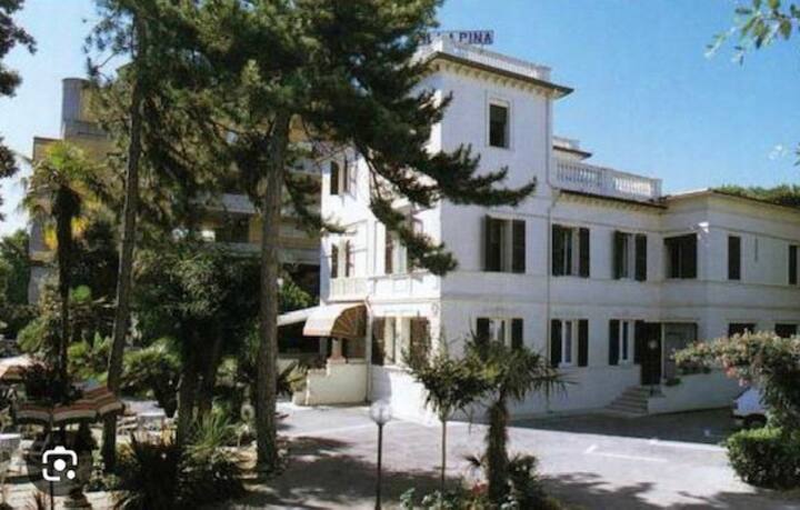 Boutique Hotel 200 M. Dal Mare Con Giardino - Senigallia