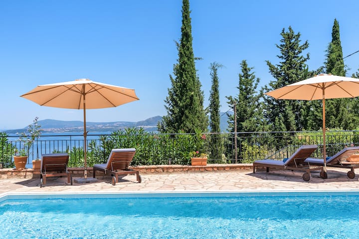 Villa Fortuna With Private Pool And Sea Views - Lefkada