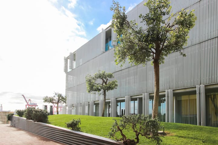 Lisbon Luxury Design Apartment With River View - Lisbon