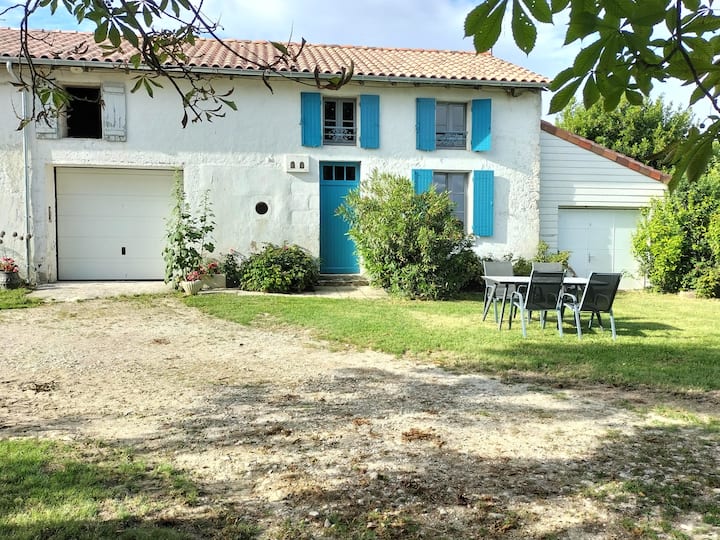 Gite A La Ferme - Saint-Jean-d'Angély