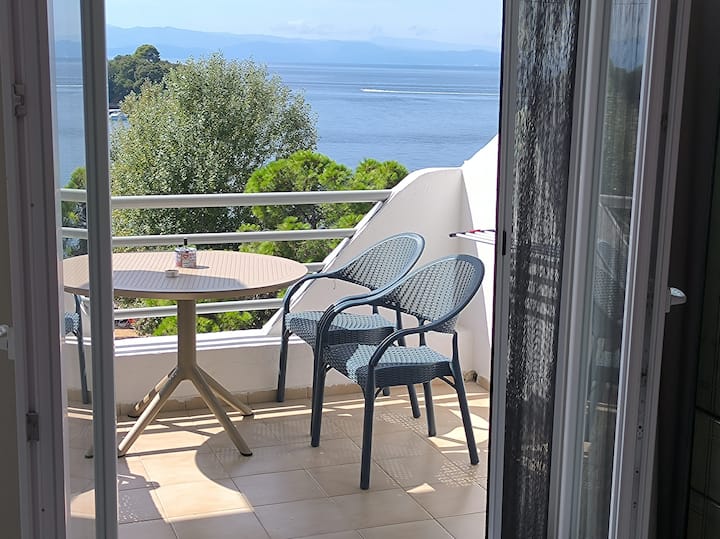 Stella Studios/kolios Beach/skiathos (Red) - Skiathos