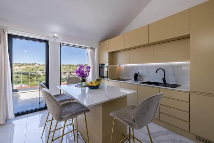 Luxury Apartment Immortelle - Sutivan