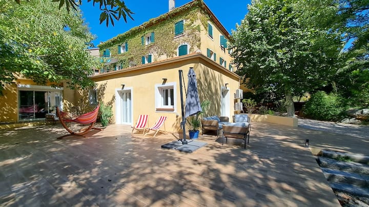 La Suite Du Soleil - Aubagne