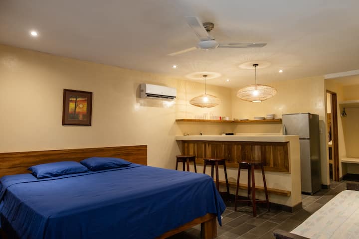 Tuanis - 2 Minute Walk To Beach! - Nosara