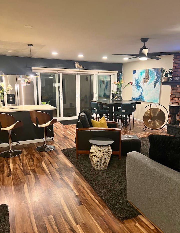 Jack's Oasis In The Springs - Colorado Springs, CO