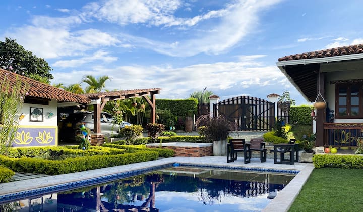 Oasis Artesanal, Piscina, Jacuzzi Y Arte Ii - Armenia, Colombia