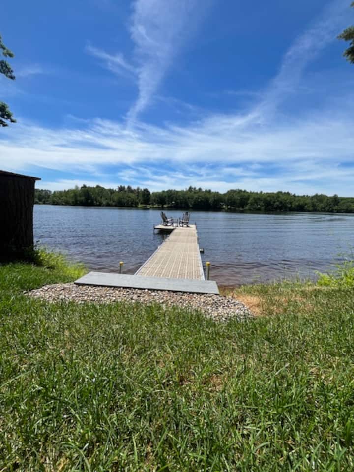 Lakeside Cottage-privacy Galore! - Sanford, ME