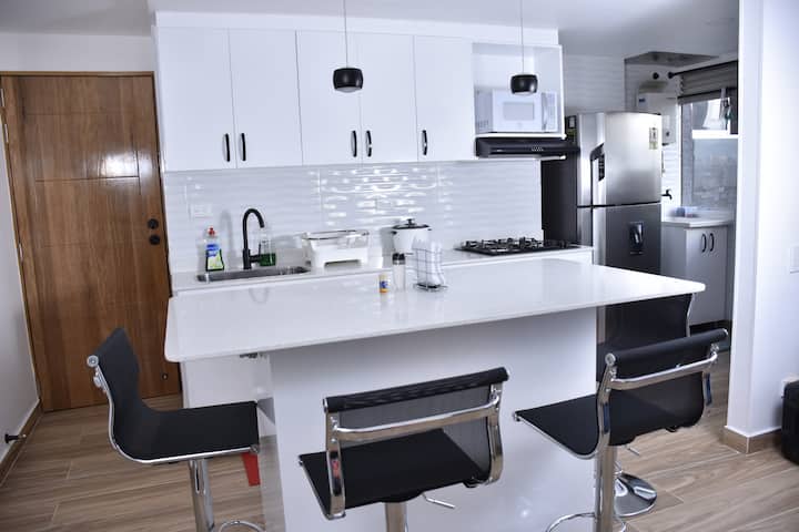 Alojamiento: Espectacular Apartamento En Envigado - Medellín