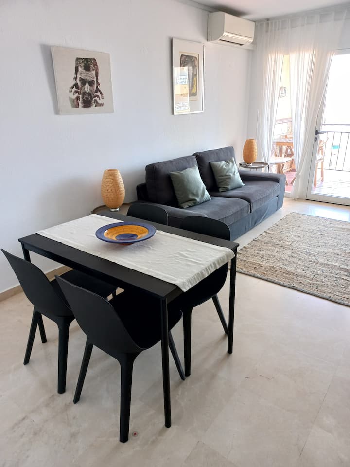 Spaces Apartment In The Center With Sea View - Torremolinos