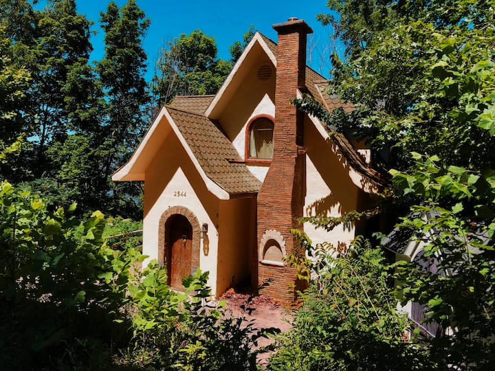 The French Cottage 2.0 - Nauvoo, IL